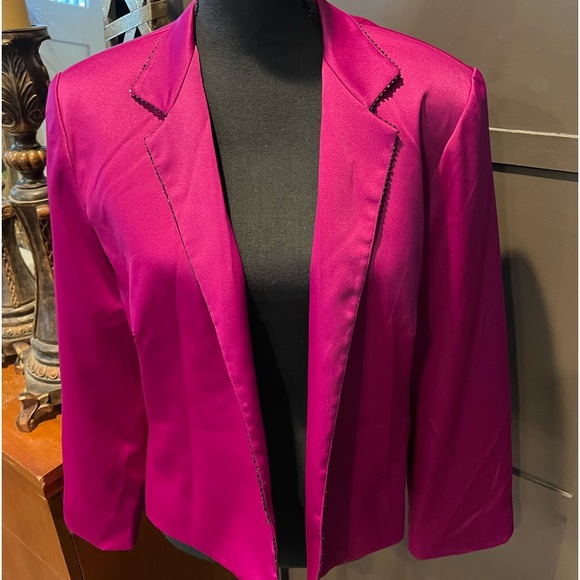 Sandra Darren | Jackets & Coats | Sandra Darren Fuchsia Blazer Size 6 ...